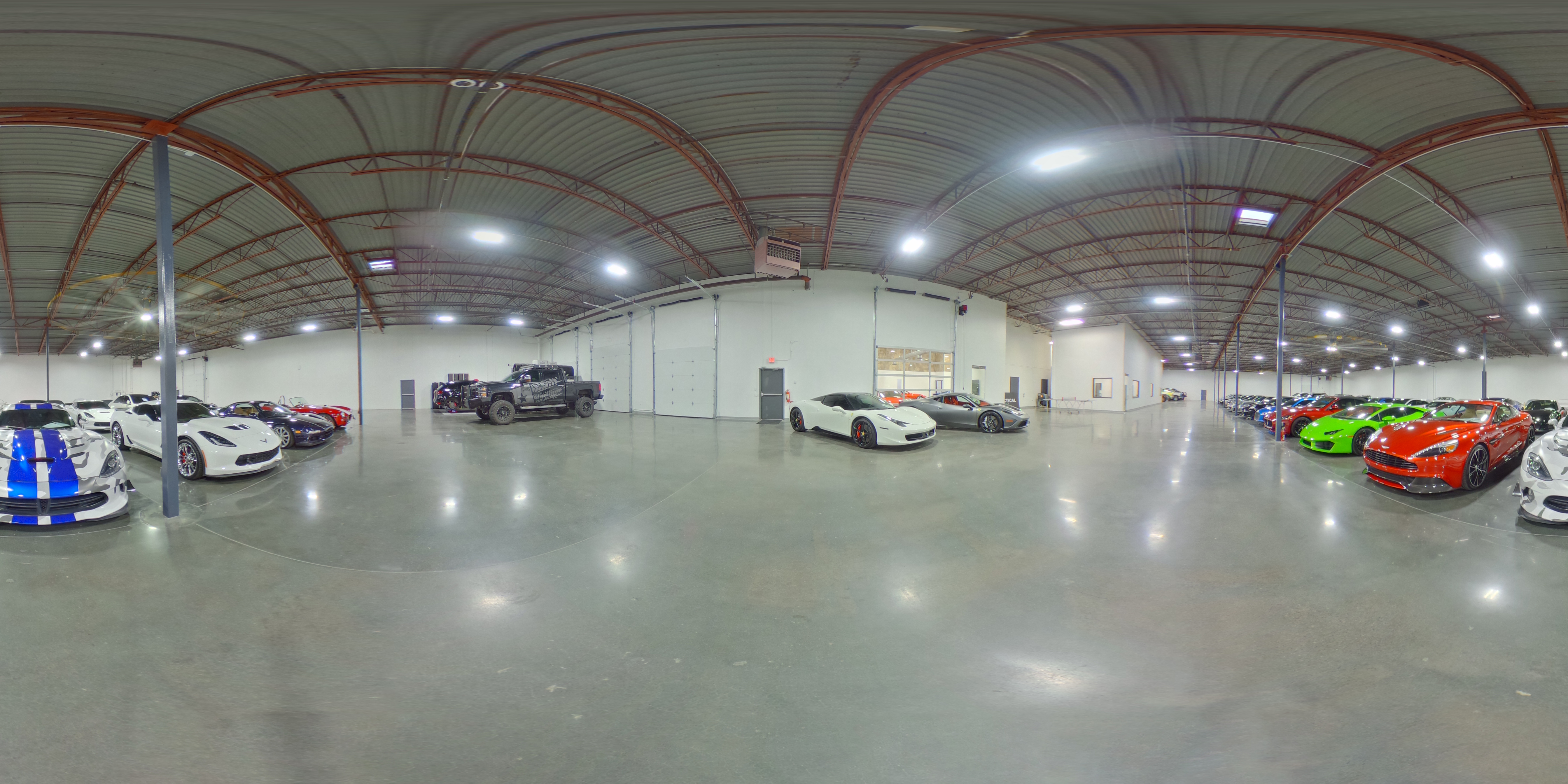 Tactical Fleet - Garage 8 - Virtual Tour threesixty.tours